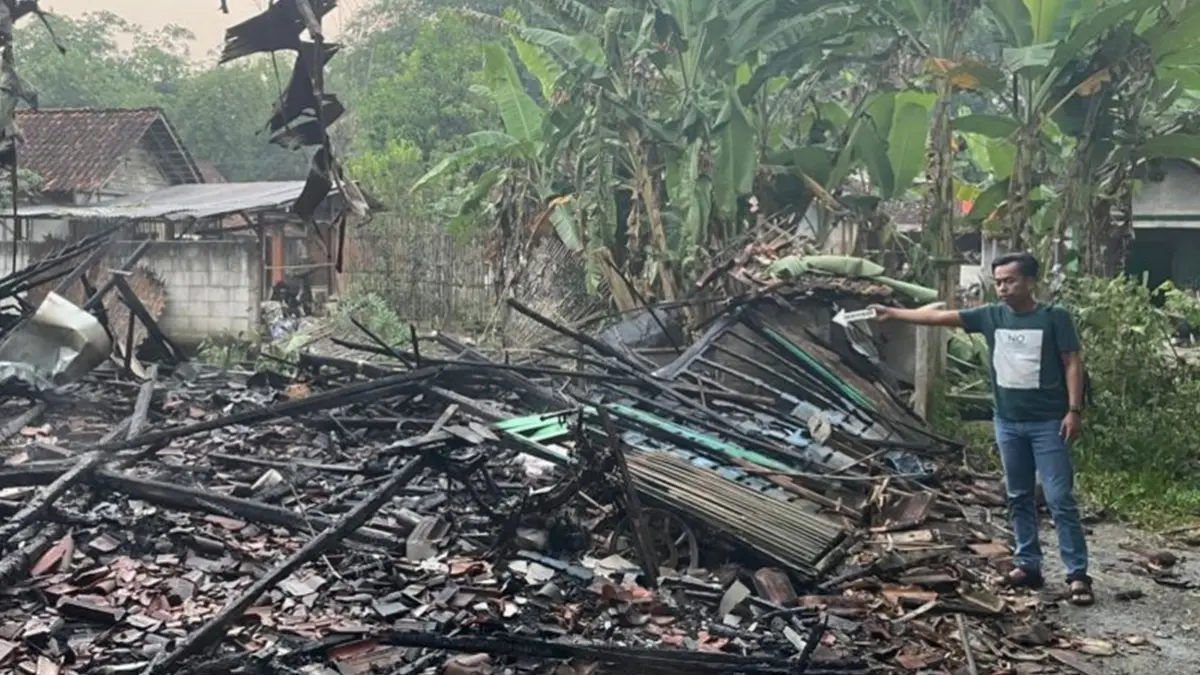 Kebakaran Rumah di Blora Hanguskan Uang Tunai Rp 65 Juta hingga Kendaraan