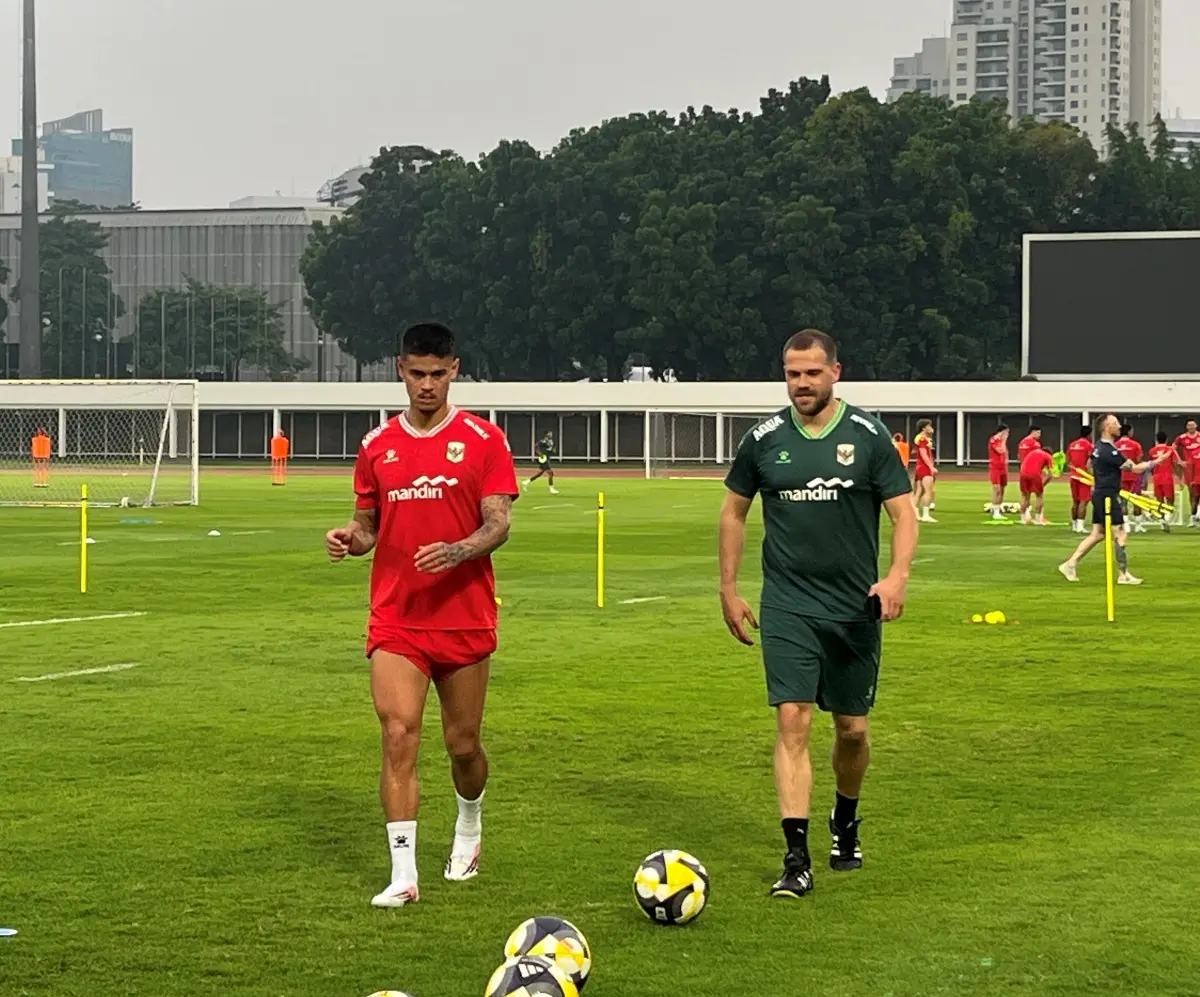 Mees Hilgers Ikut Latihan Timnas Indonesia Jelang FIFA Matchday 2026 ...