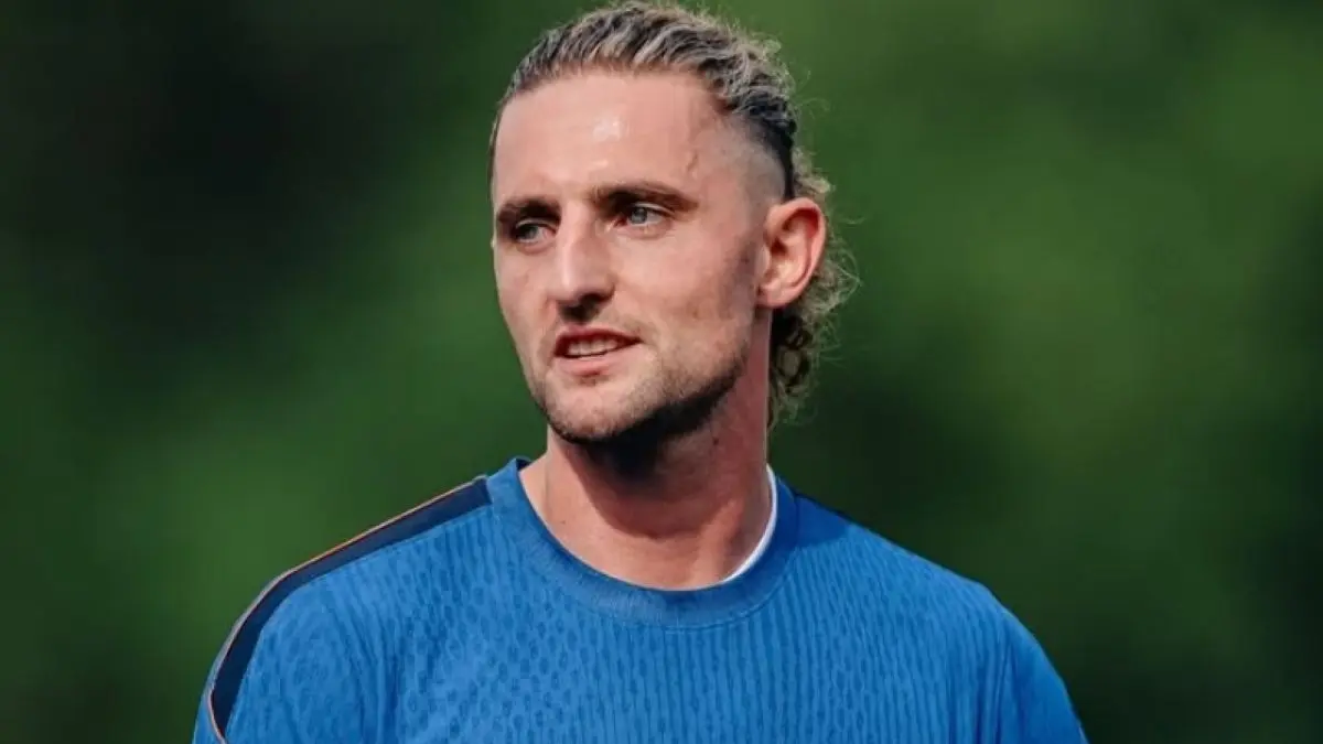 Adrien Rabiot Kritik Rumput Stadion MetLife: Terasa Seperti Rumput Sintesis