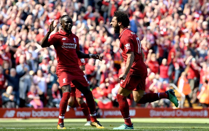 Liverpool Kunci Tiket Liga Champions, Chelsea Gigit Jari